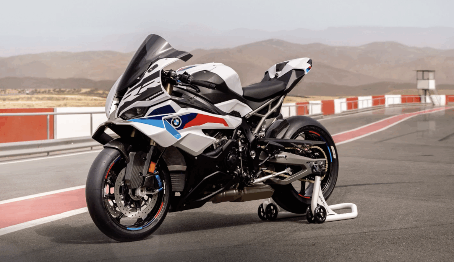 Research New BMW Motorcycles | BMW Motorcycles of Ventura County